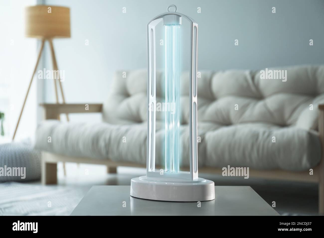 Uv lamp sterilisation hi-res stock photography and images - Alamy