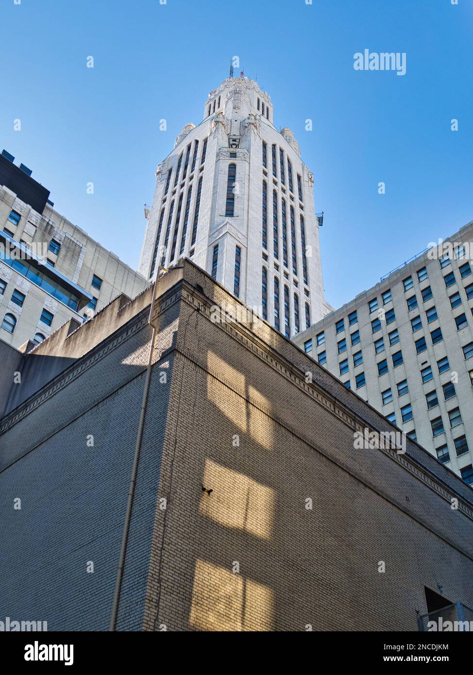 The LeVeque Tower is the center of the Columbus Ohio skyline Stock ...