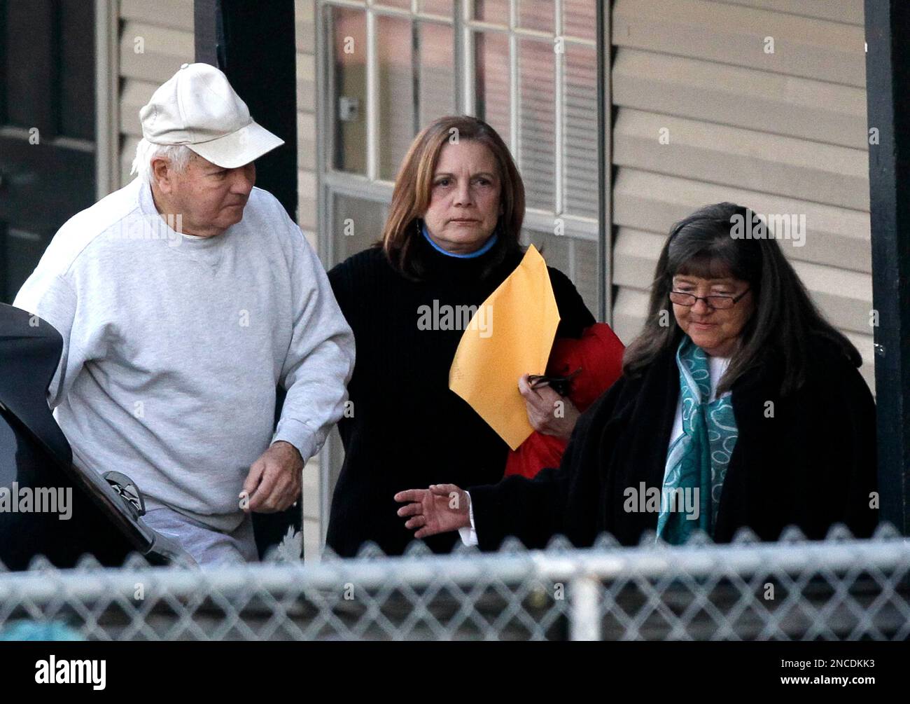 Former Louisiana Gov. Edwin Edwards arrives with his daughter Anna ...