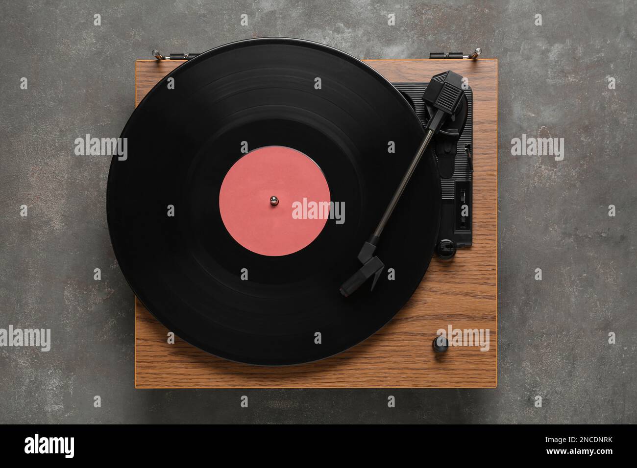Turntable with vinyl record on grey background, top view Stock Photo ...