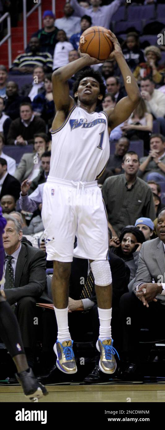 Washington Wizards Nick Young (1) shoots during the second quarter of ...