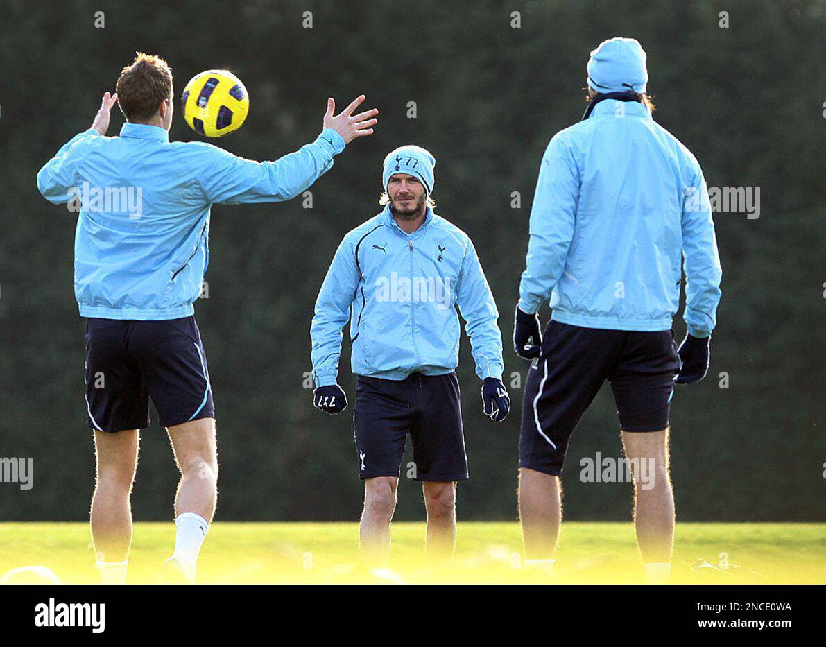 David Beckham, center, in action with teammates during a Tottenham ...