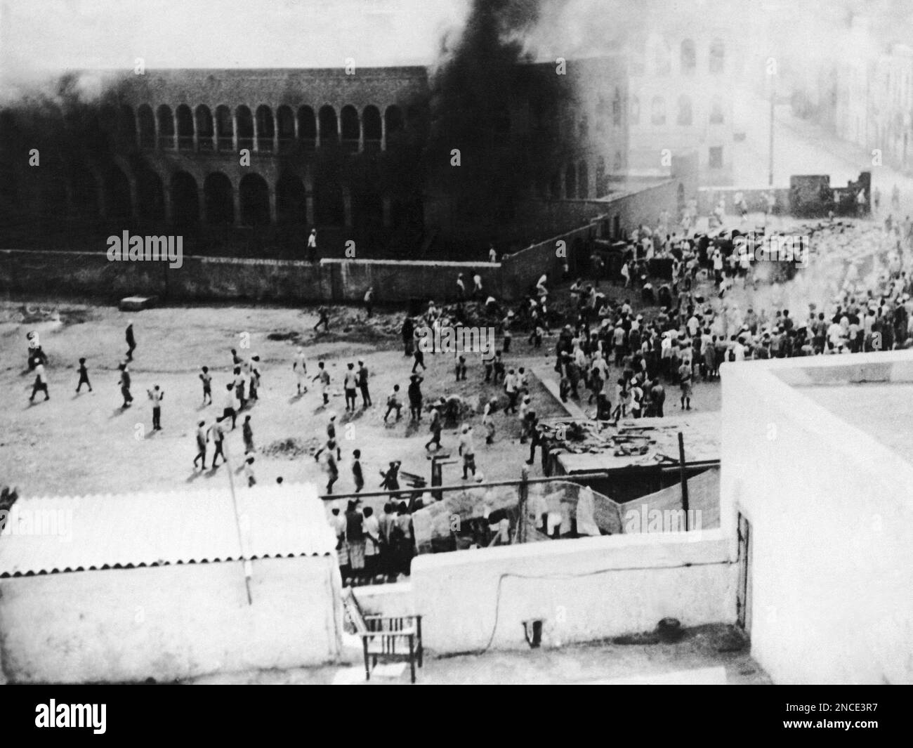 Arabs set alight a Jewish school for boys on December 19, 1947 in Aden ...