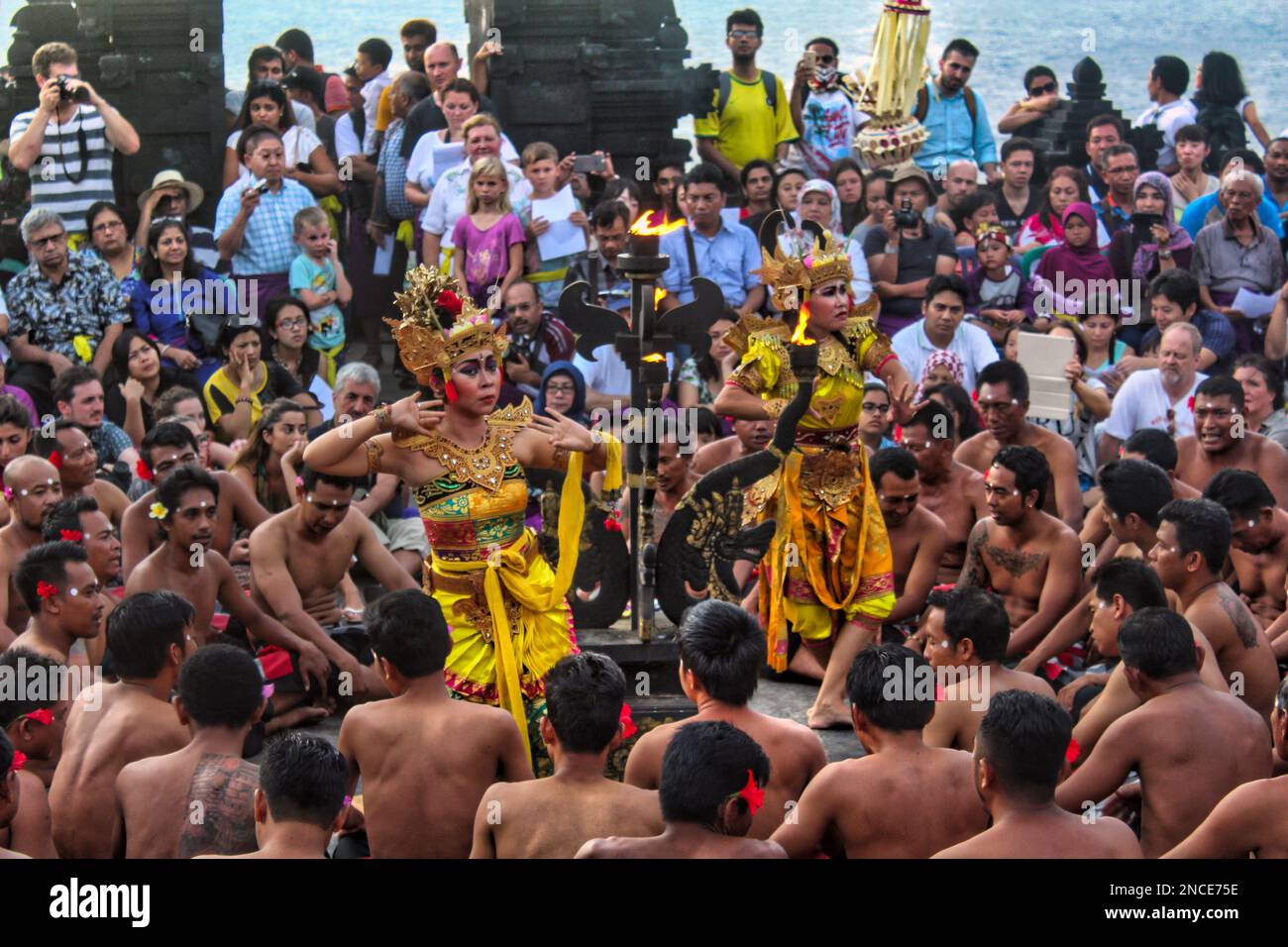 Bali, Indonesia, December 27th 2015 - A traditional balinese kecak ...