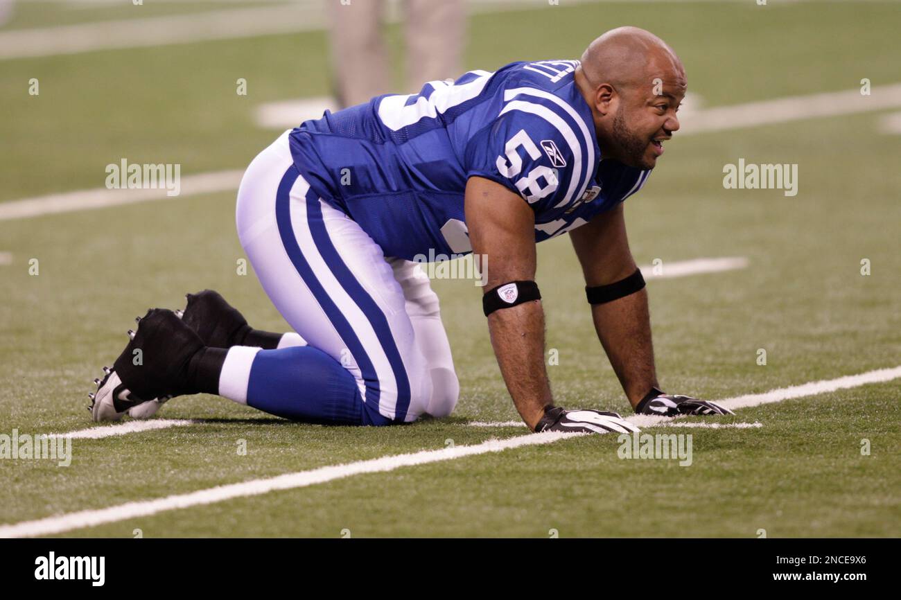 Indianapolis Colts linebacker Gary Brackett (58) before an NFL AFC wild ...