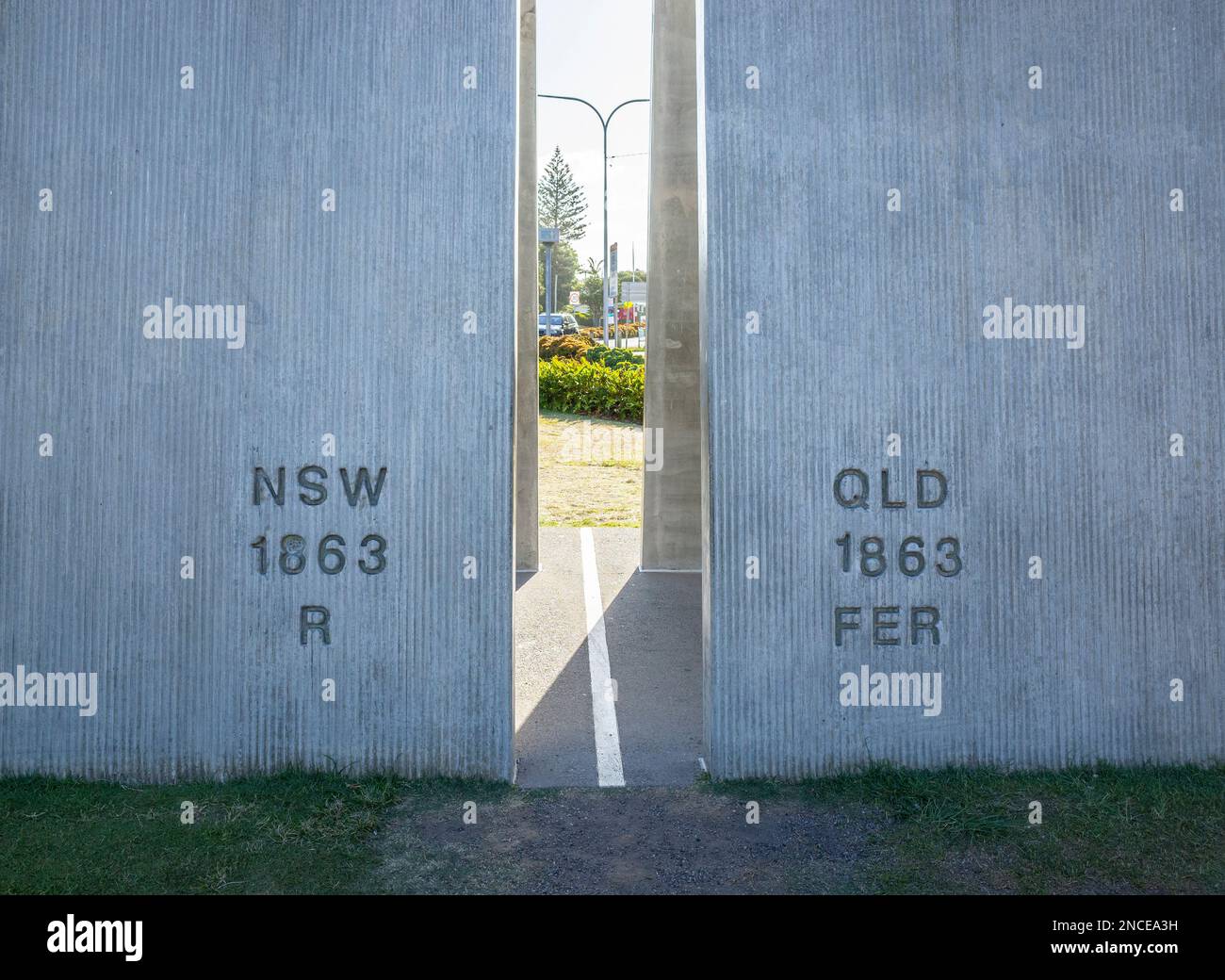 The centenary of federation state border marker hi-res stock ...
