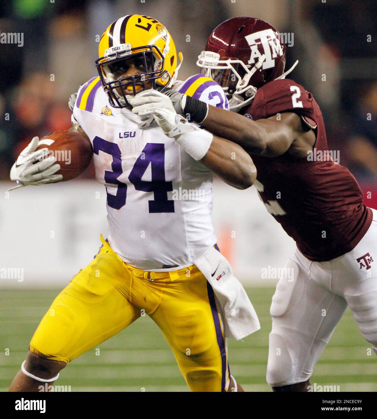 LSU running back Stevan Ridley is tackled by Texas A&M cornerback ...