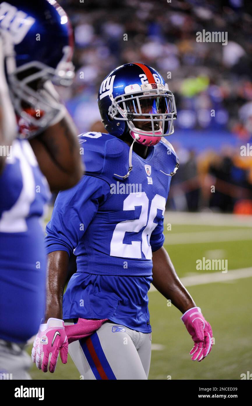 New York Giants' Antrel Rolle (26) before the first half of an NFL ...