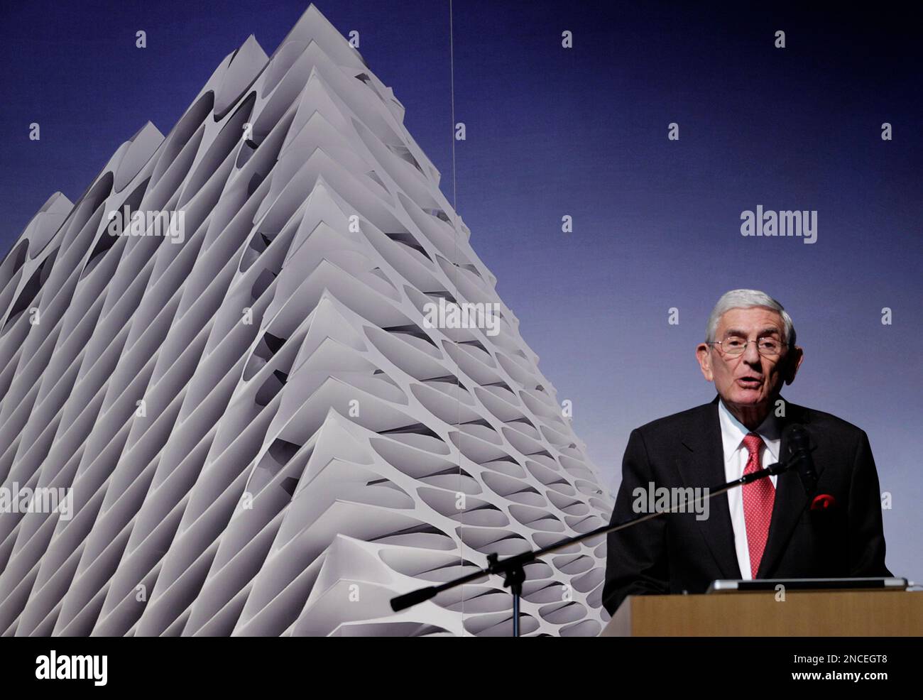 Billionaire Eli Broad speaks during the unveiling of the Broad Art ...