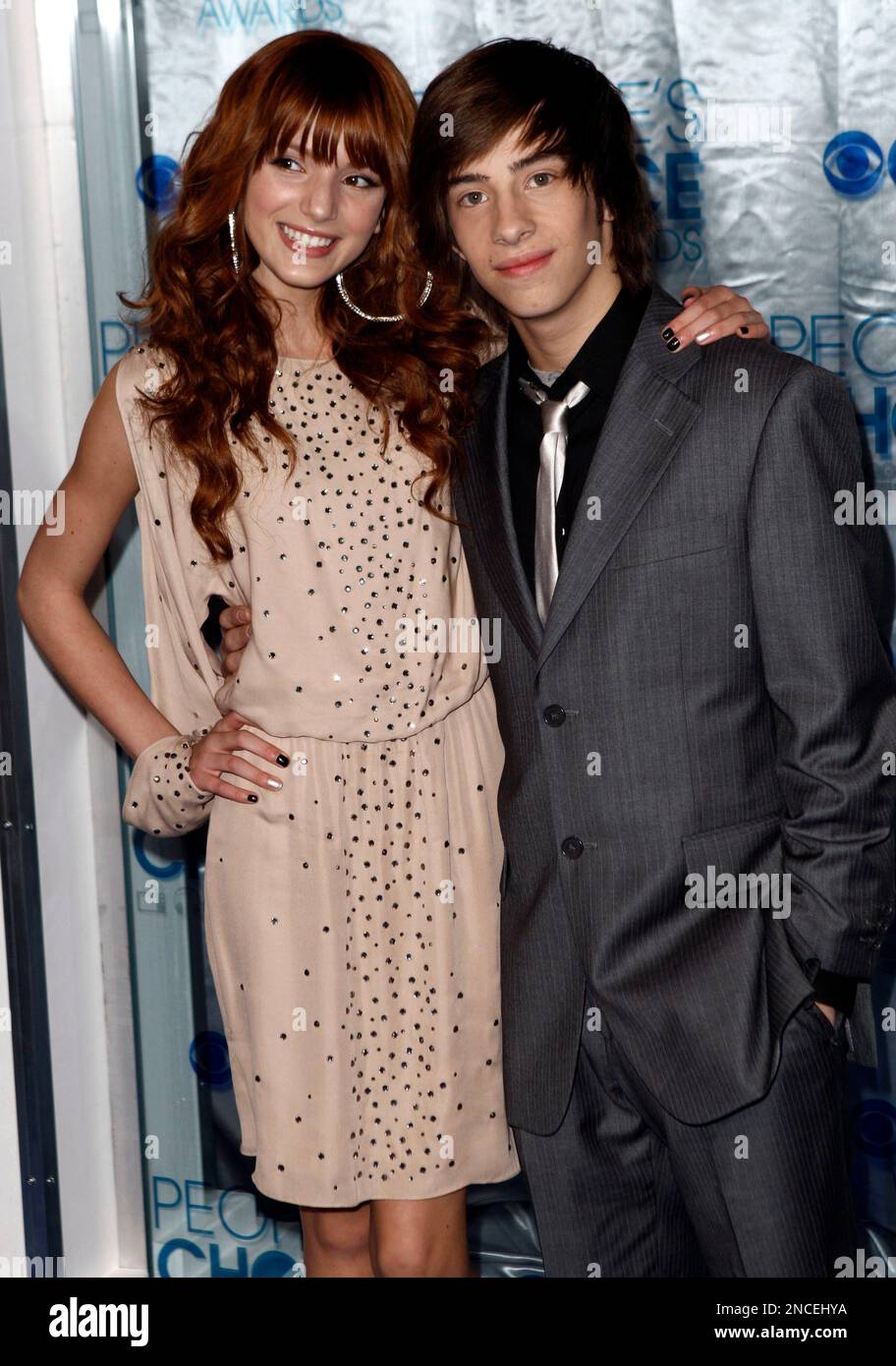 Bella Thorne, left, and Jimmy Bennett arrives at the People's Choice ...