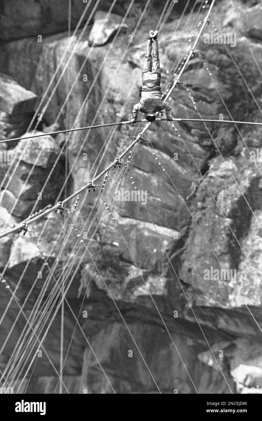 Headstanding high wire artist Karl Wallenda during his 1,000-foot walk ...