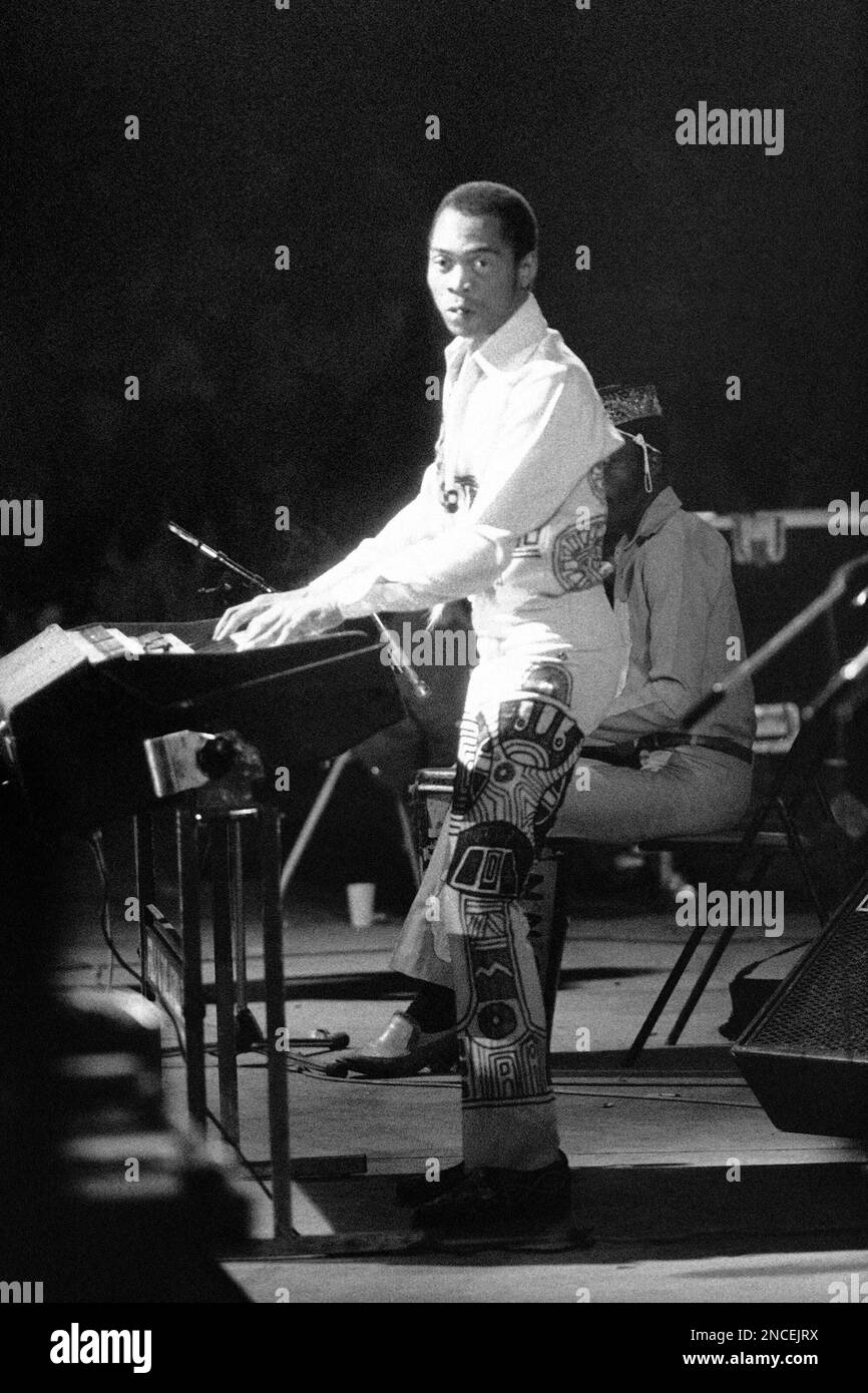 Nigerian musician and composer Fela Anikulapo Kuti performs on the ...