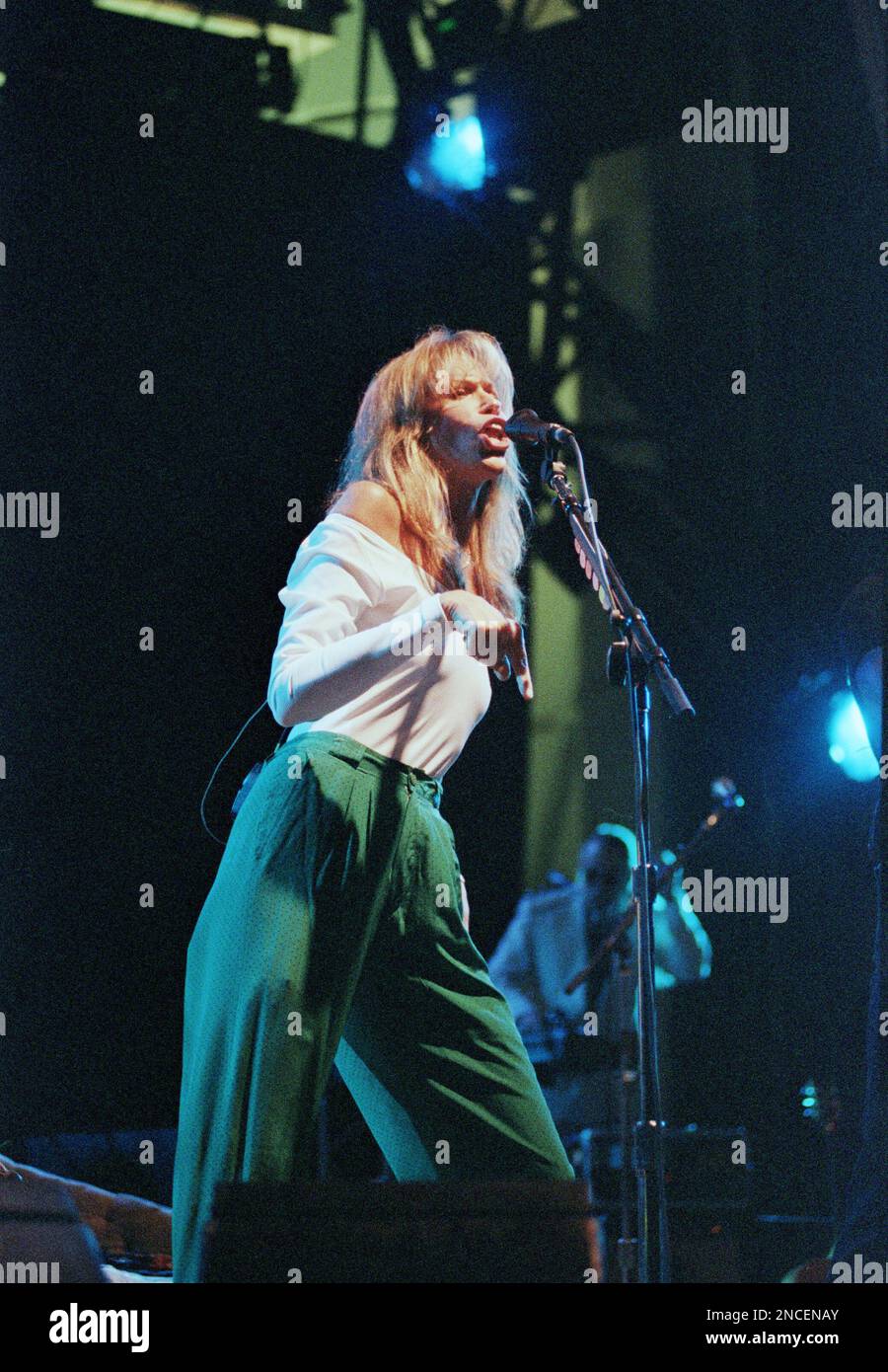 Carly Simon kicks off first concert tour since 1981 at Finger Lakes ...