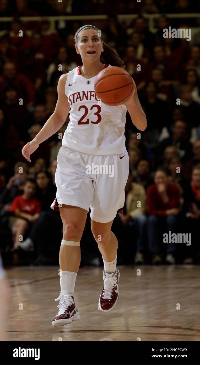 Stanford guard Jeanette Pohlen (23) against Connecticut in the first ...