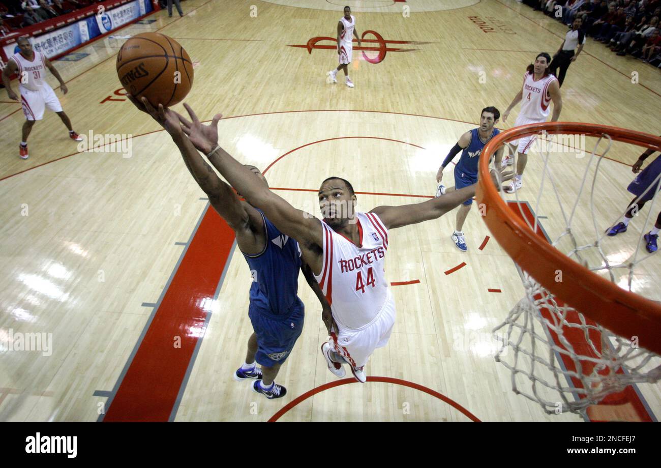 Houston Rockets' Chuck Hayes (44) and Washington Wizards' Rashard Lewis ...
