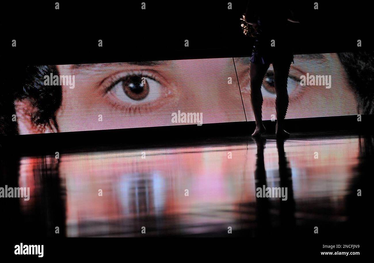 The eyes of LSU forward Garrett Green show on the display board during ...