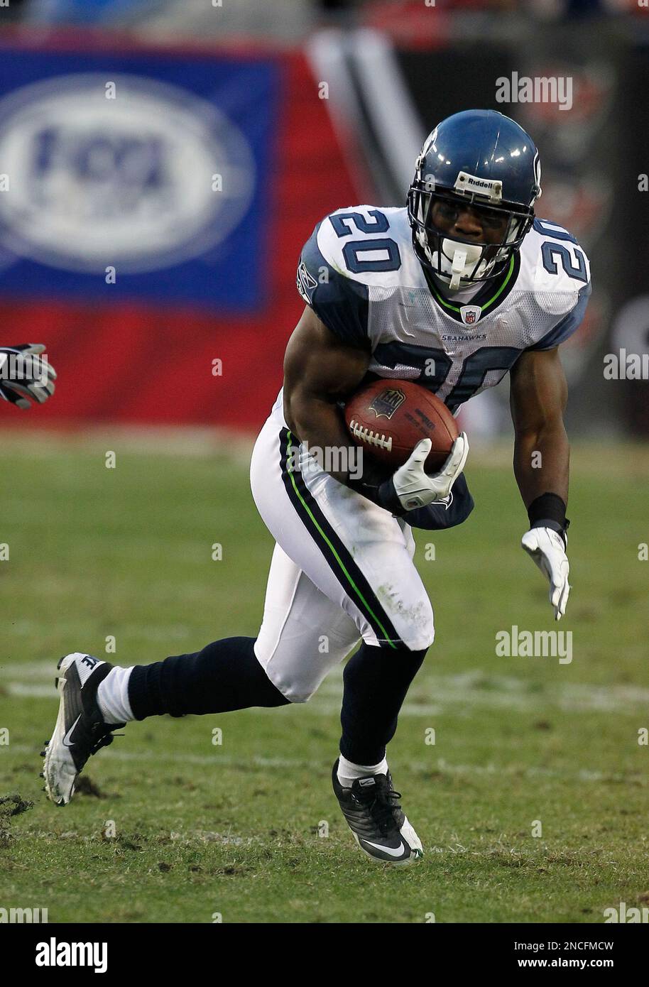 Seattle Seahawks running back Justin Forsett (20) tries to find running ...