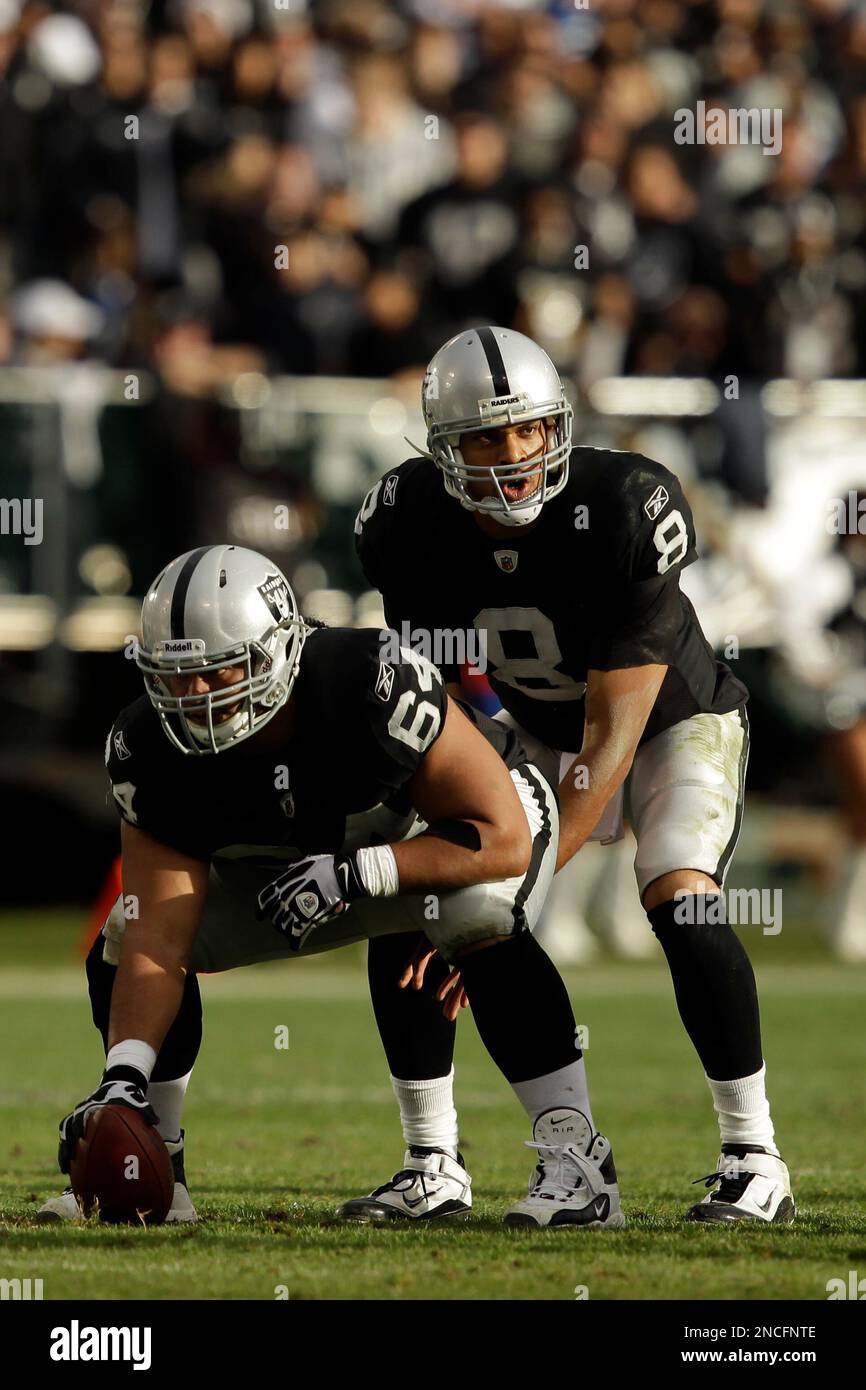 Oakland Raiders quarterback Jason Campbell (8) and Oakland Raiders ...
