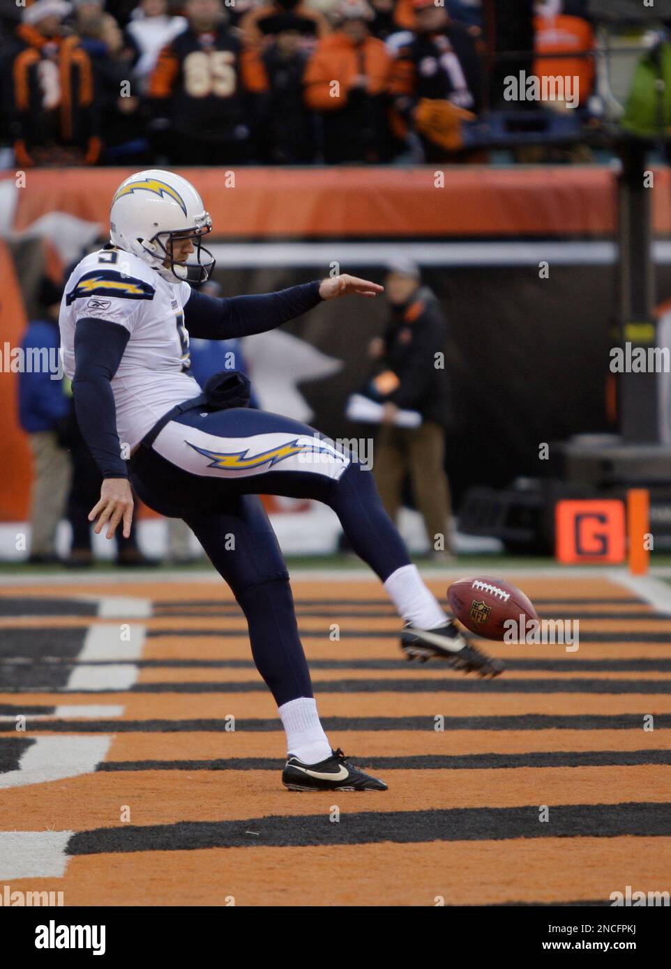 San Diego Chargers punter Mike Scifres (5) in action against the ...