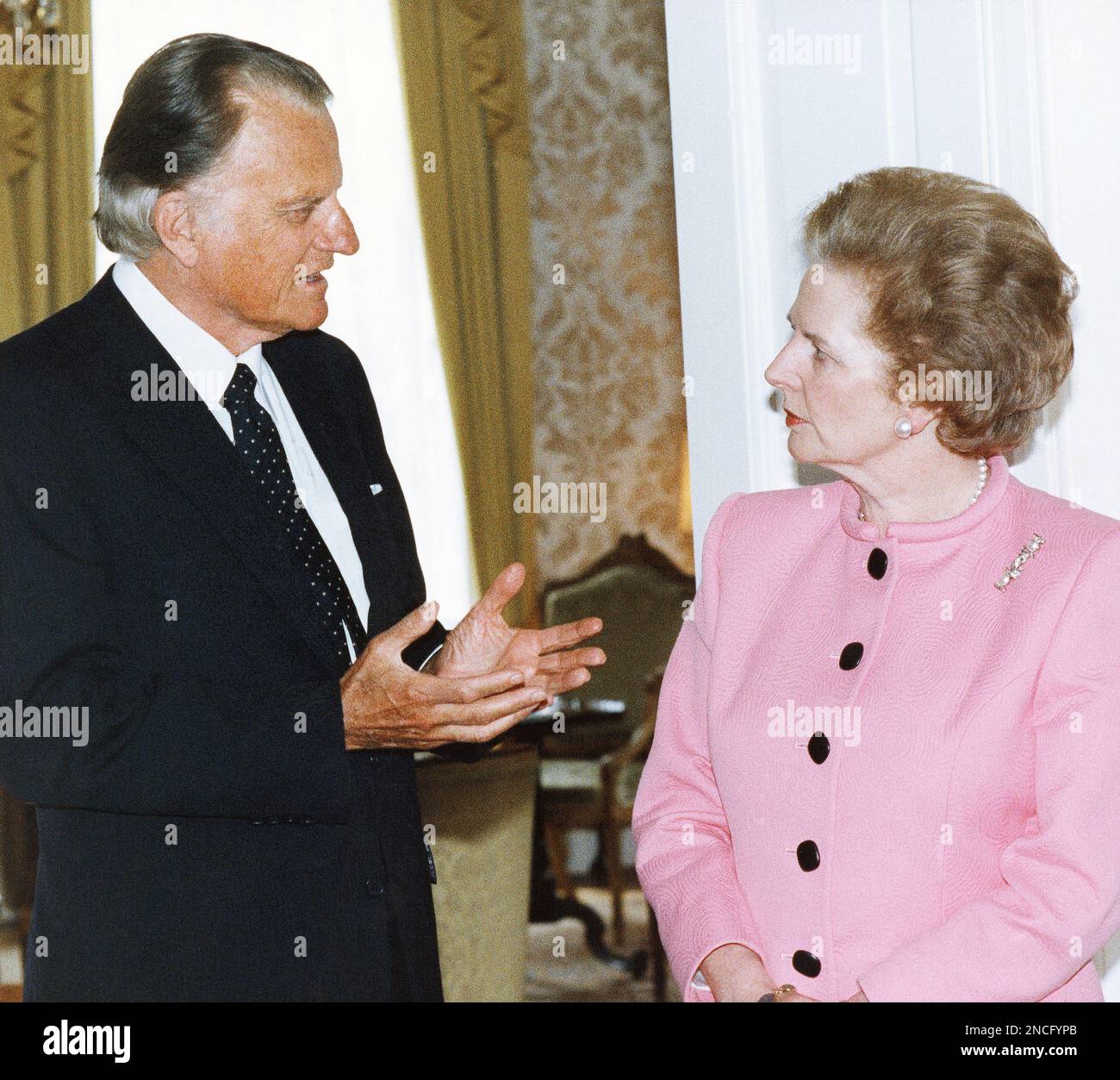 American evangelist Billy Graham chats with Britain’s Prime Minister ...