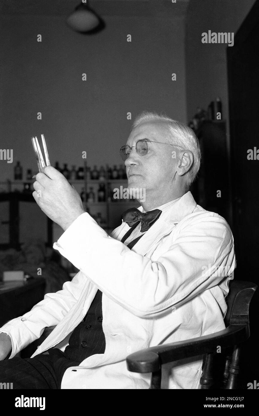 Sir Alexander Fleming, of London University, discoverer of Penicillin ...