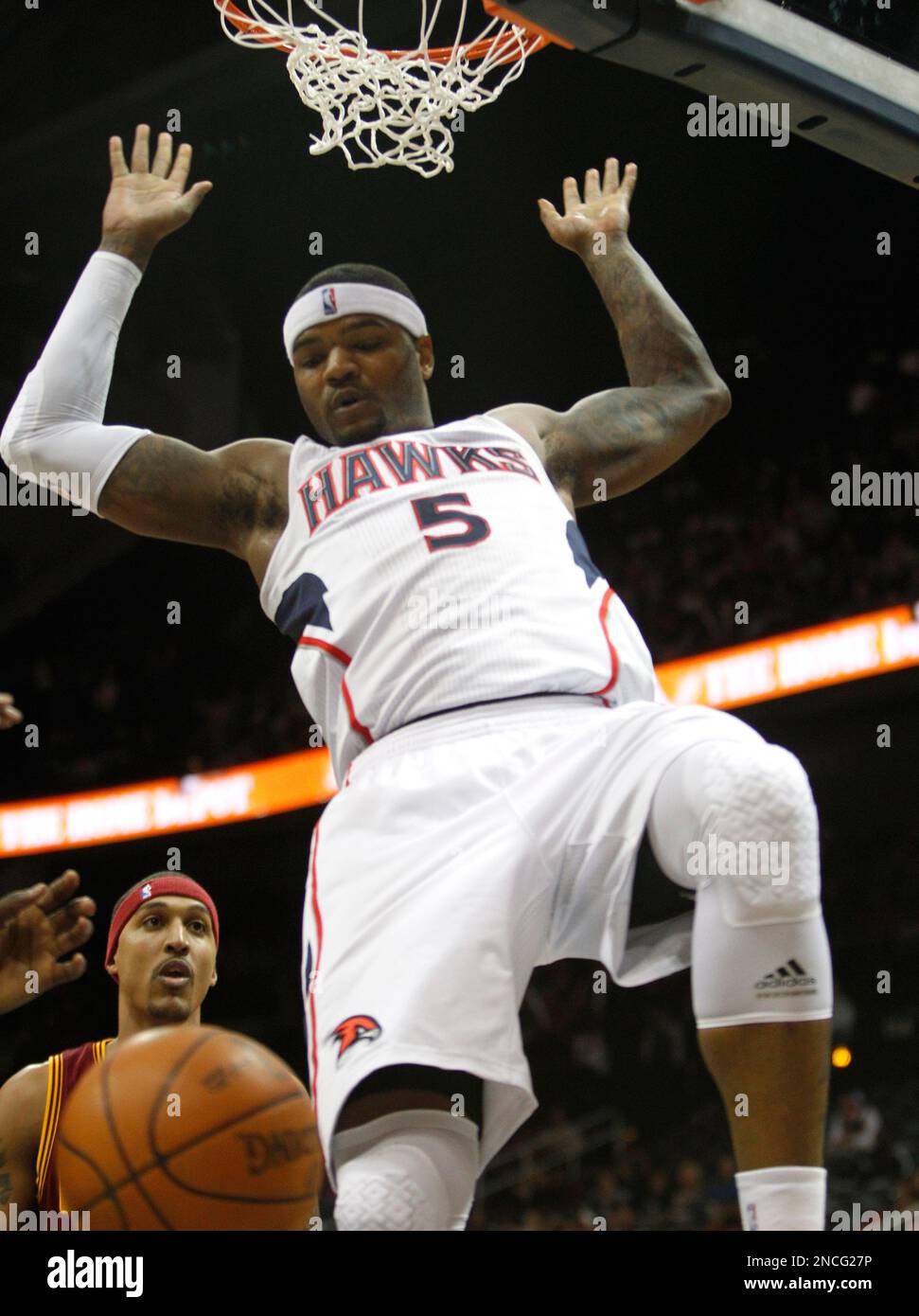 Atlanta Hawks power forward Josh Smith dunks the ball as Cleveland ...