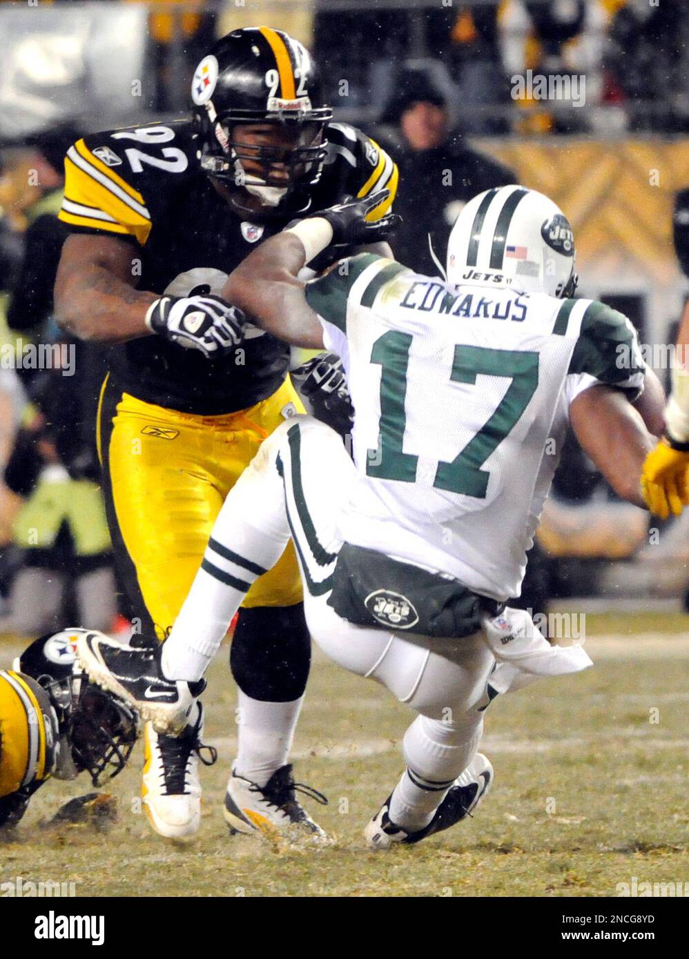 Pittsburgh Steelers linebacker James Harrison (92) tackles New York ...