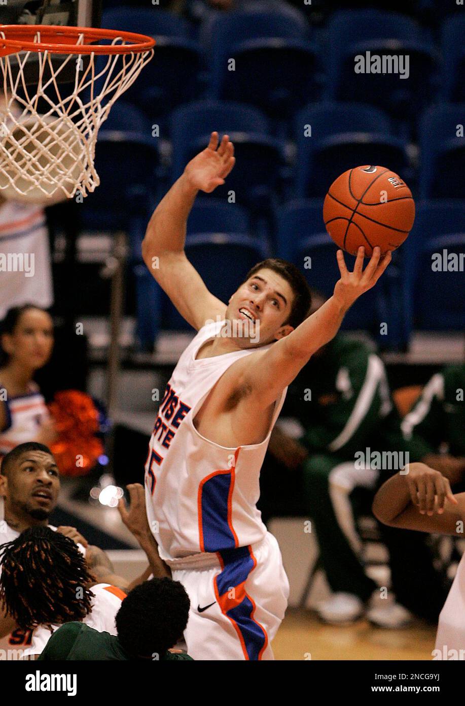 Boise State's Paul Noonan (25) goes up after a rebound against Texas ...