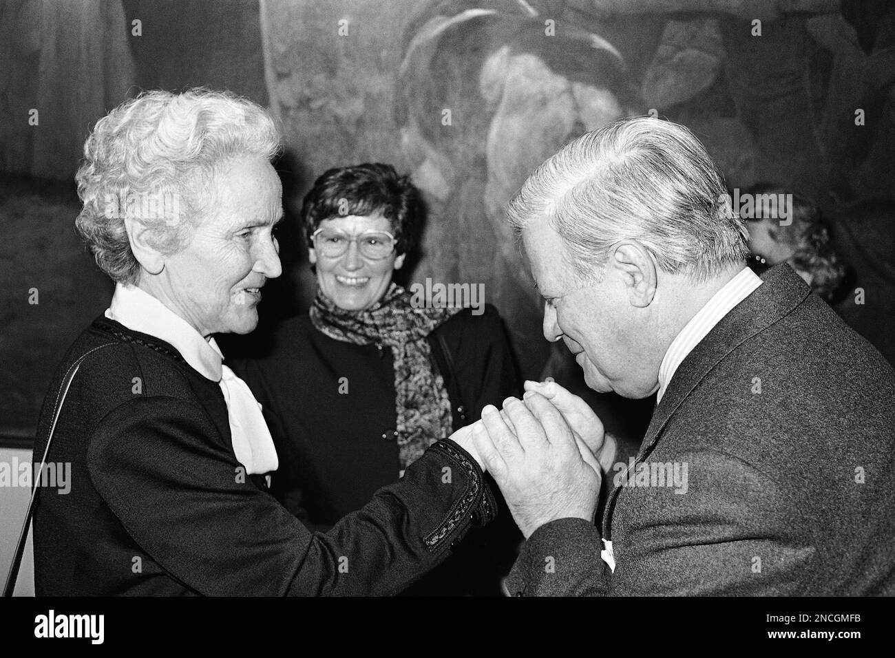 German writer and publicist of weekly newspaper "Die Zeit" Marion ...