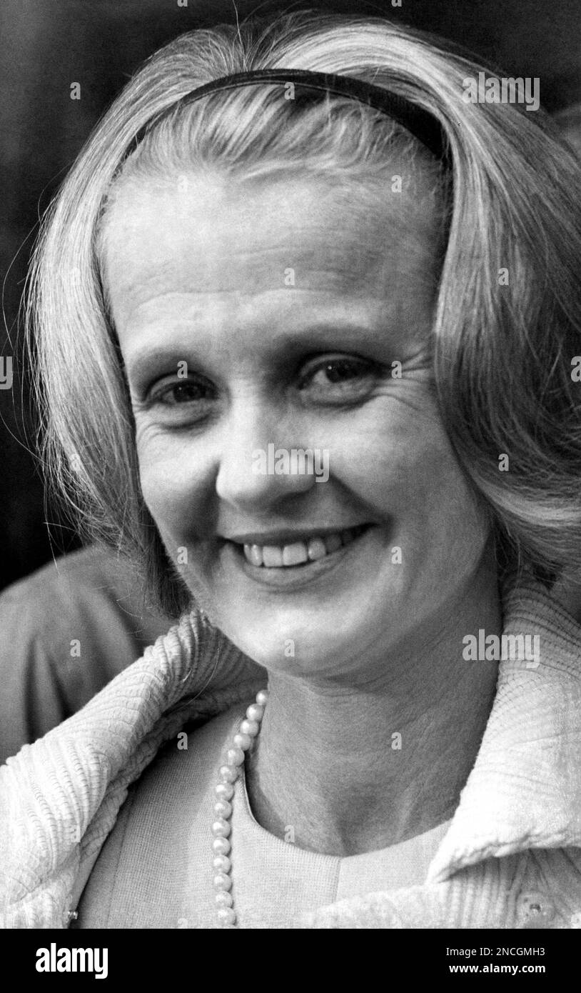 Sue Borman, whose husband, Col. Frank Borman is one of the crew members ...