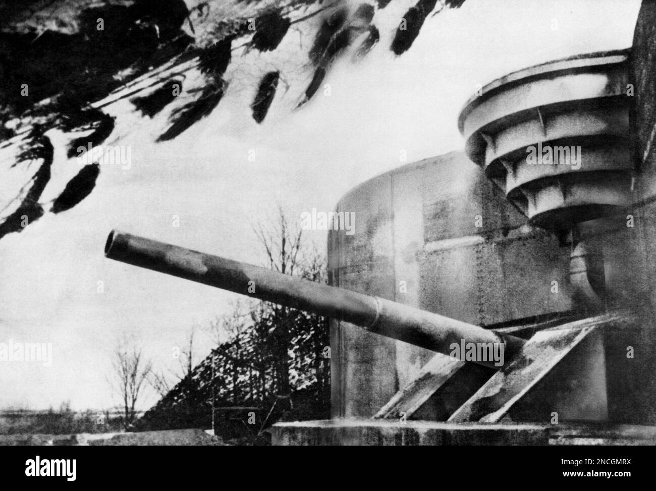 This picture appeared in a June issue of the German propaganda magazine ...