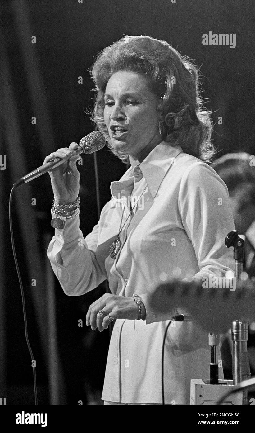 Country music star Jan Howard performs during the Grand Ole Opry's last ...