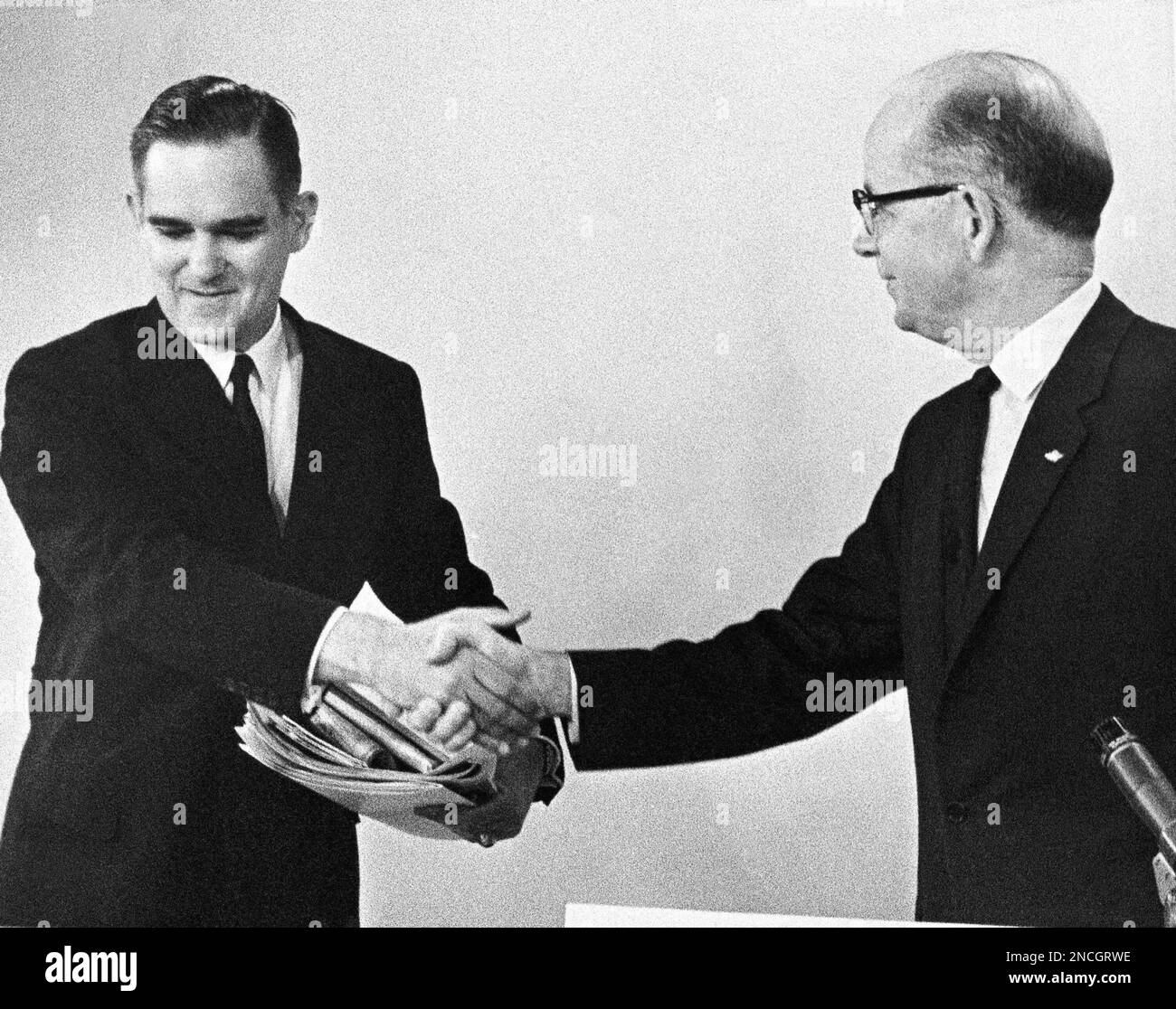 Georgia gubernatorial candidates Howard (Bo) Callaway, left, and Lester ...