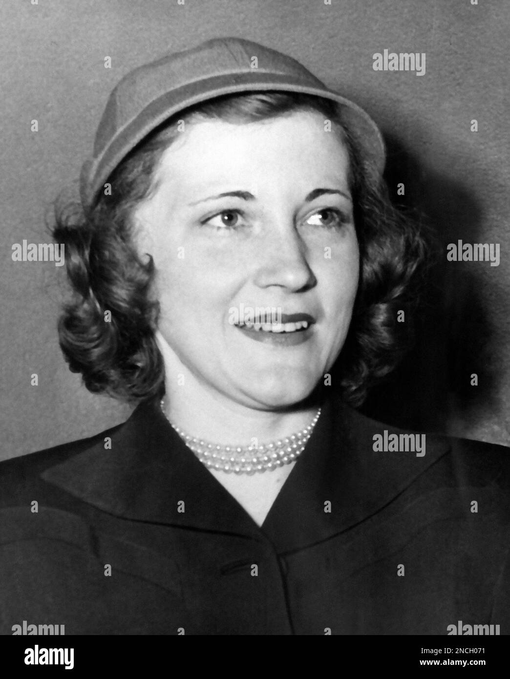 Marilyn Sheppard, 31-year-old Bay Village socialite in Cleveland, July ...