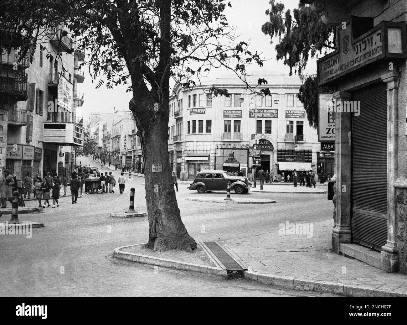 Jerusalem’s main street inter-section-Zion Square, on Nov. 28, 1945 ...