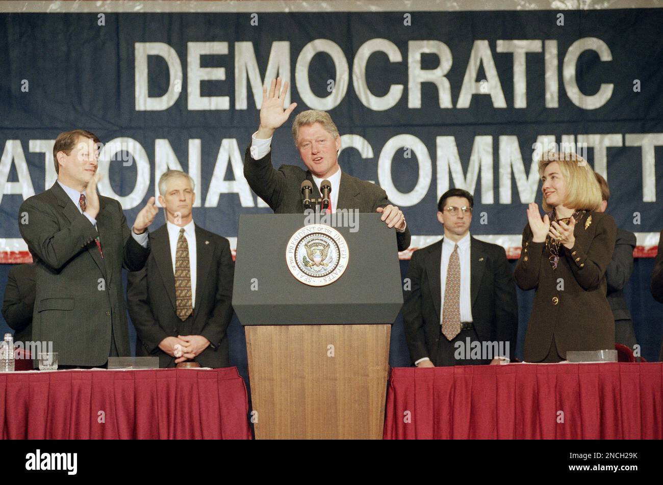 President Bill Clinton wave as Vice President Al Gore and first lady ...