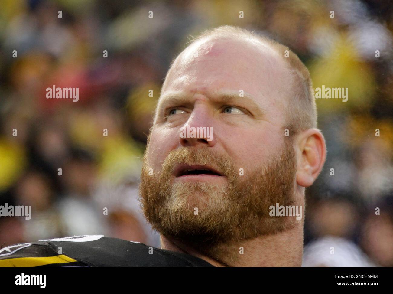 Pittsburgh Steelers defensive tackle Chris Hoke stands on the sidelines ...