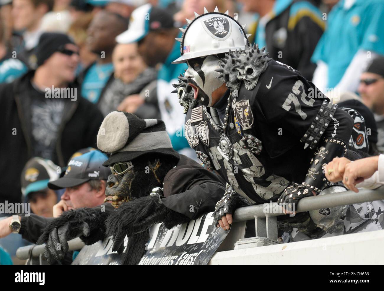 Crazies Raiders Black Hole