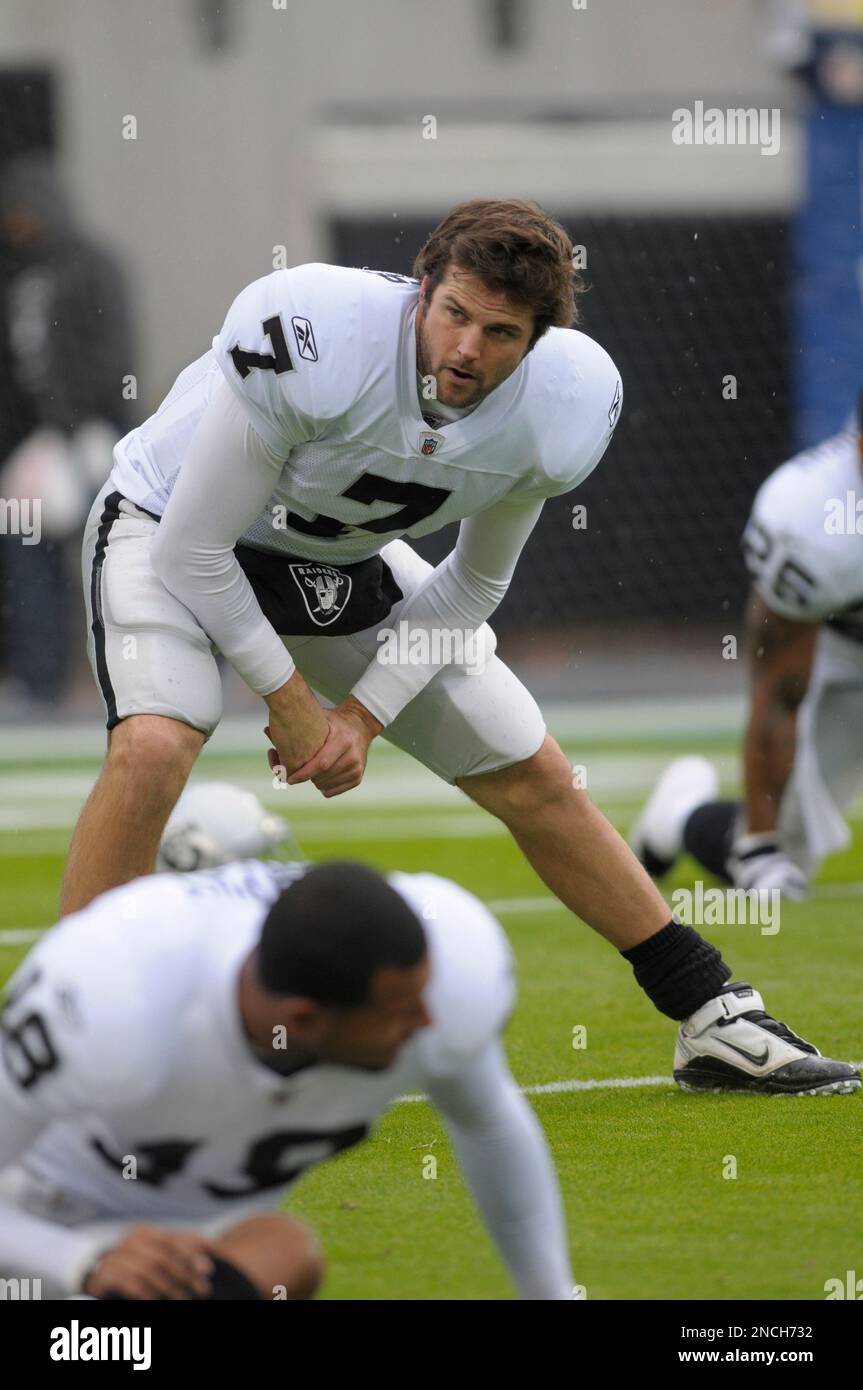 Oakland Raiders quarterback Kyle Boller (7) stretches during warmups ...