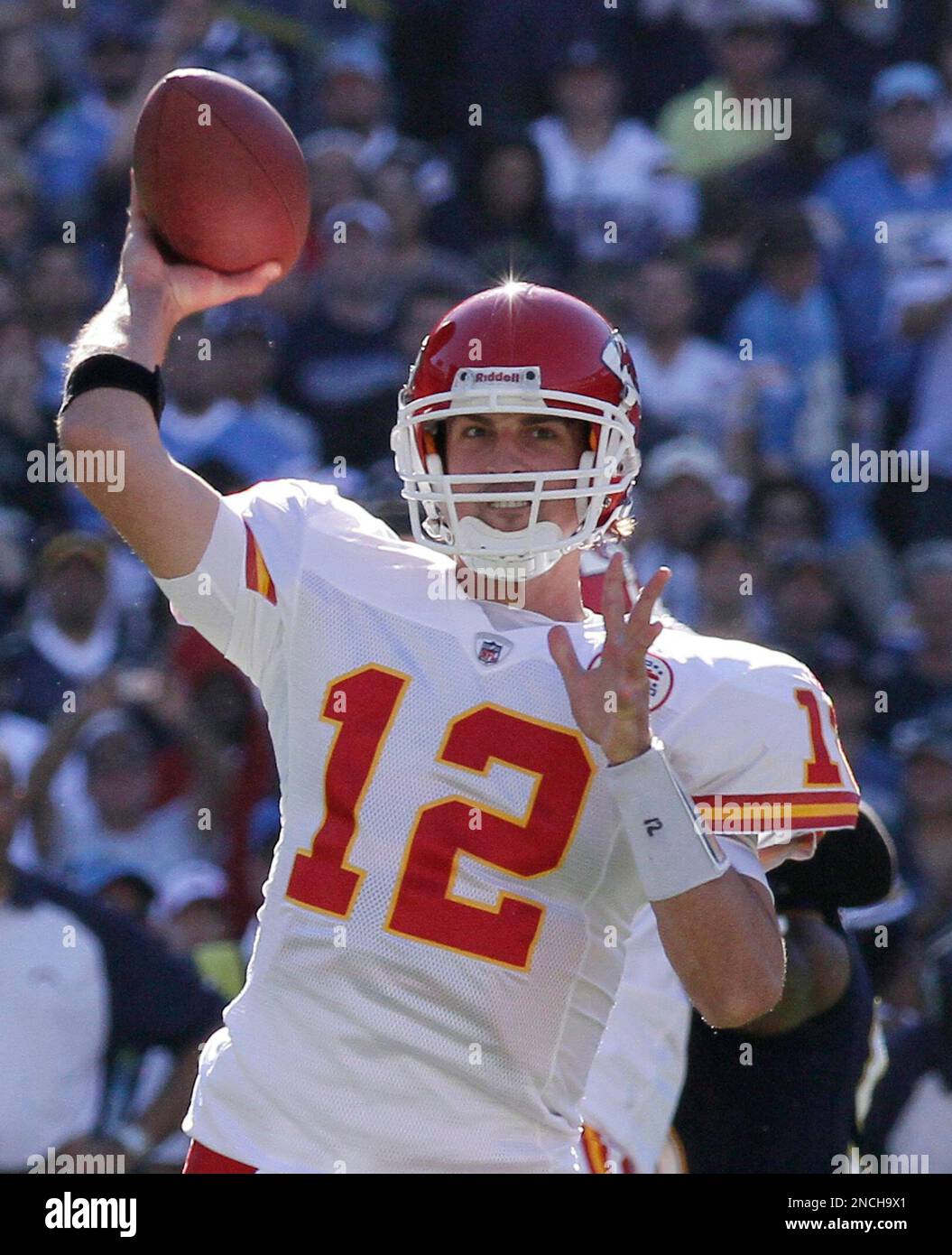Kansas City Chiefs quarterback Brodie Croyle throws a pass against the ...
