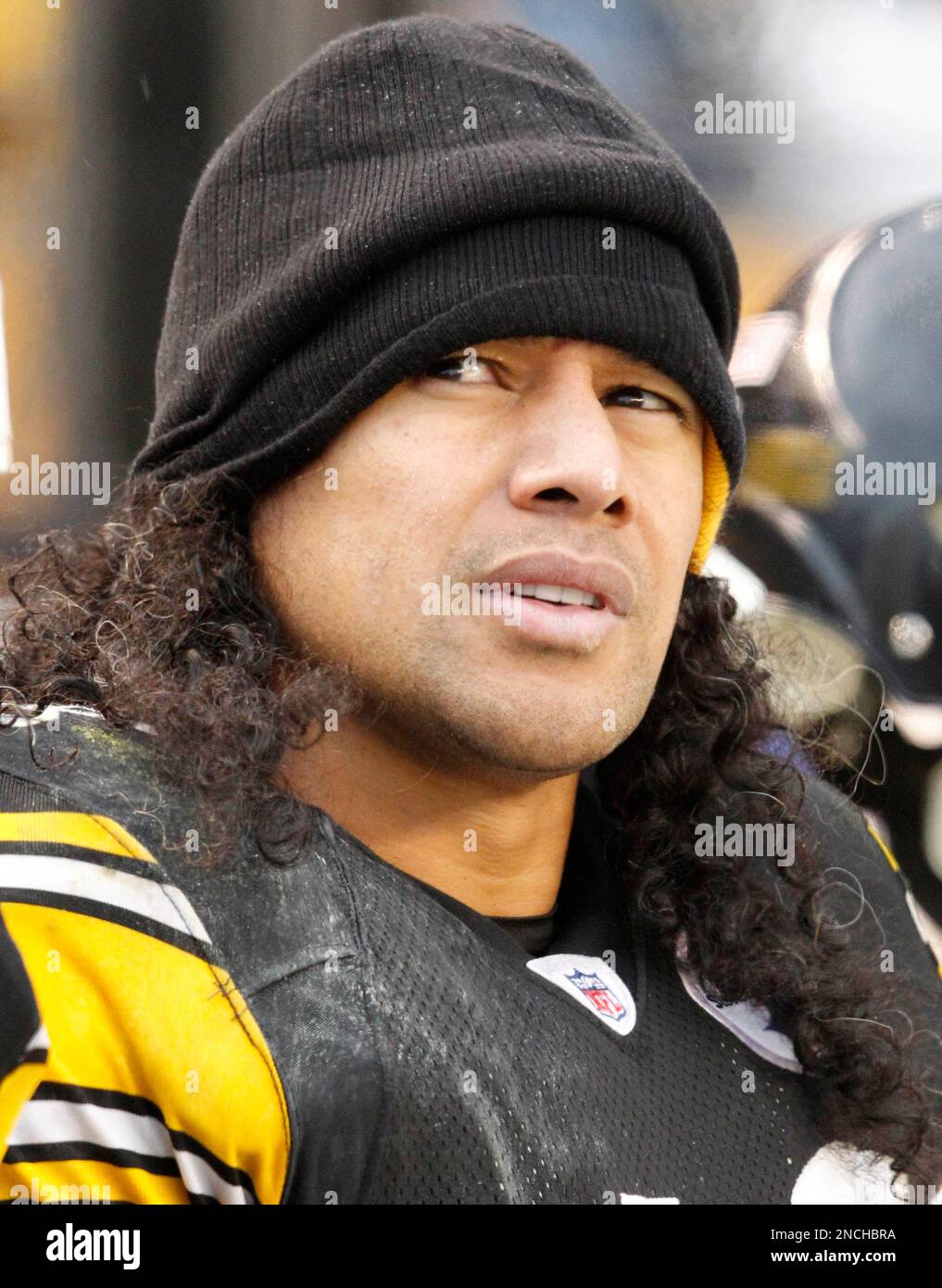 Pittsburgh Steelers safety Troy Polamalu (43) sits on the bench in the ...