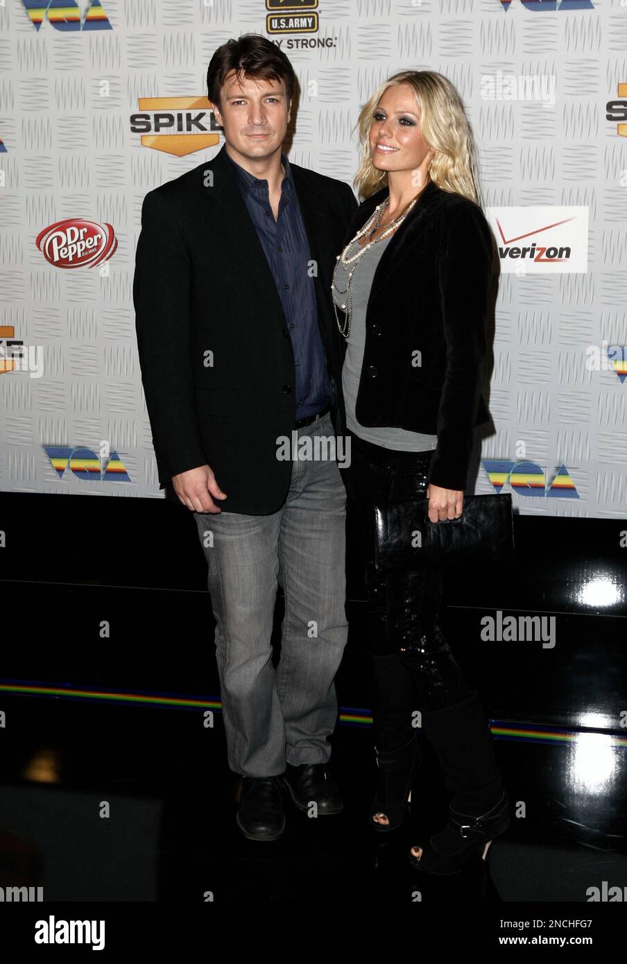Nathan Fillion Married To Kate Luyben