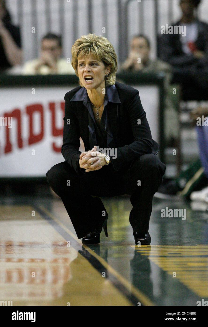 Baylor head coach Kim Mulkey during an NCAA basketball game against ...