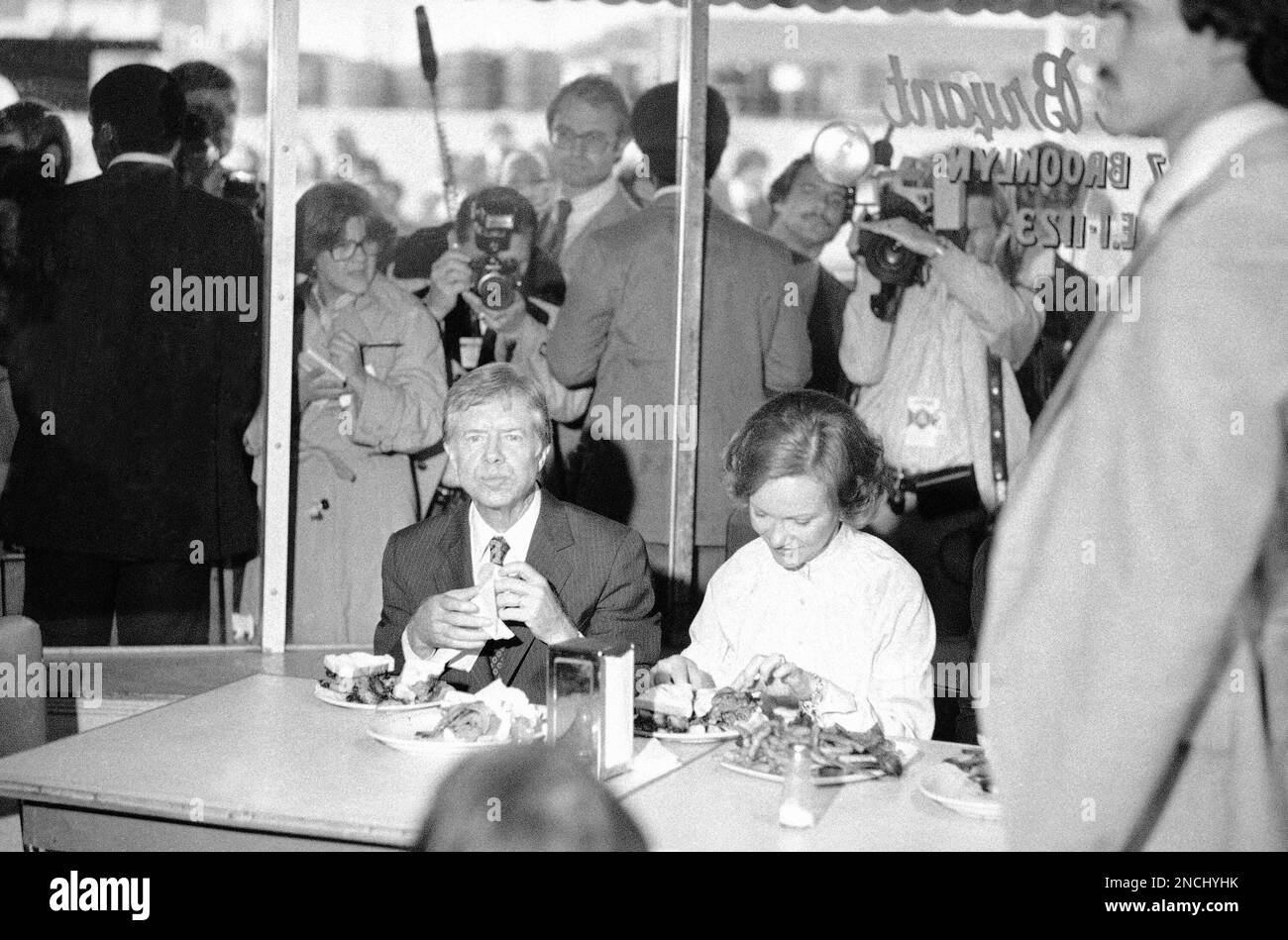 President Jimmy Carter and his wife Rosalynn enjoyed barbeque ...