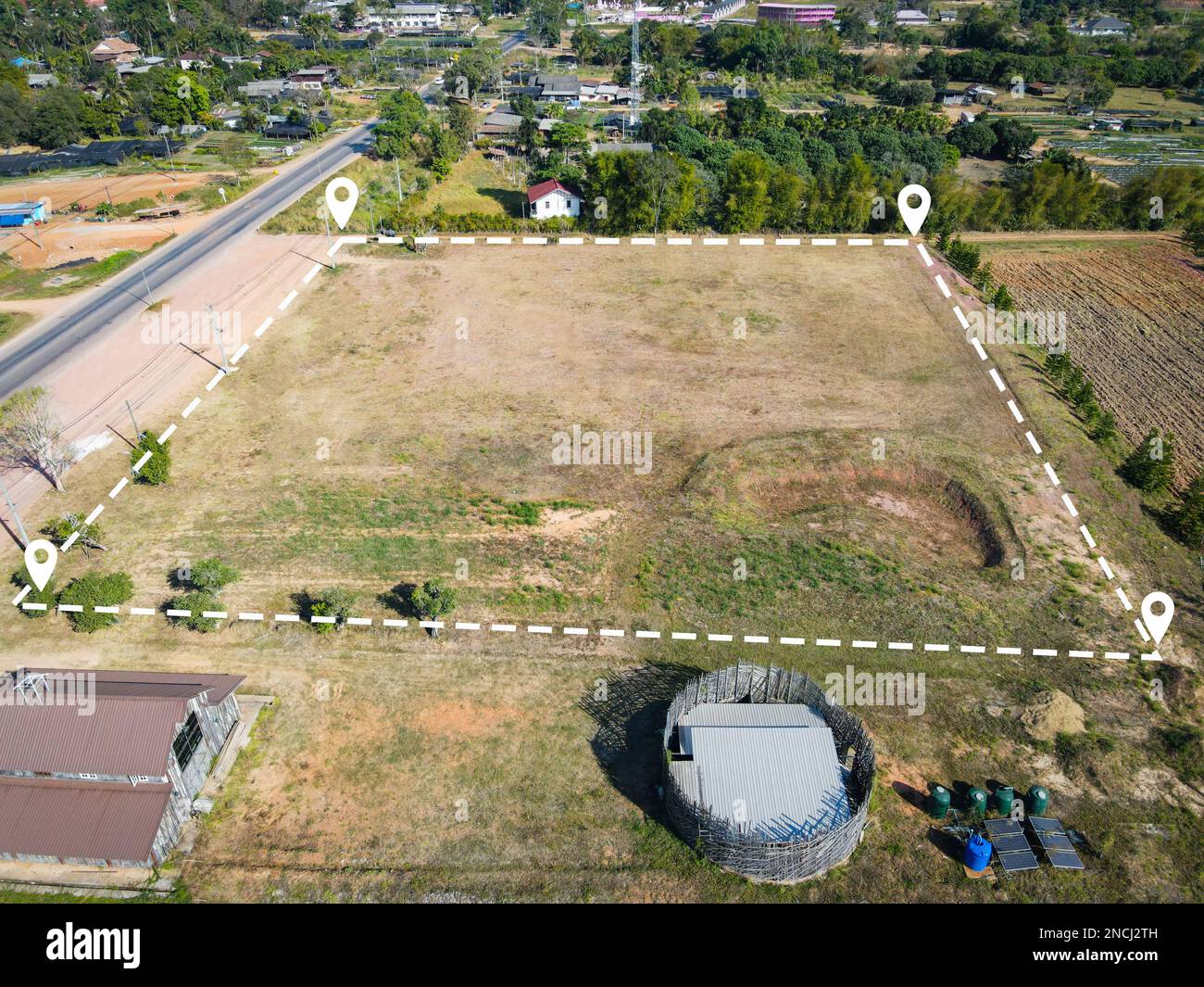 House symbol map pins hi-res stock photography and images - Alamy