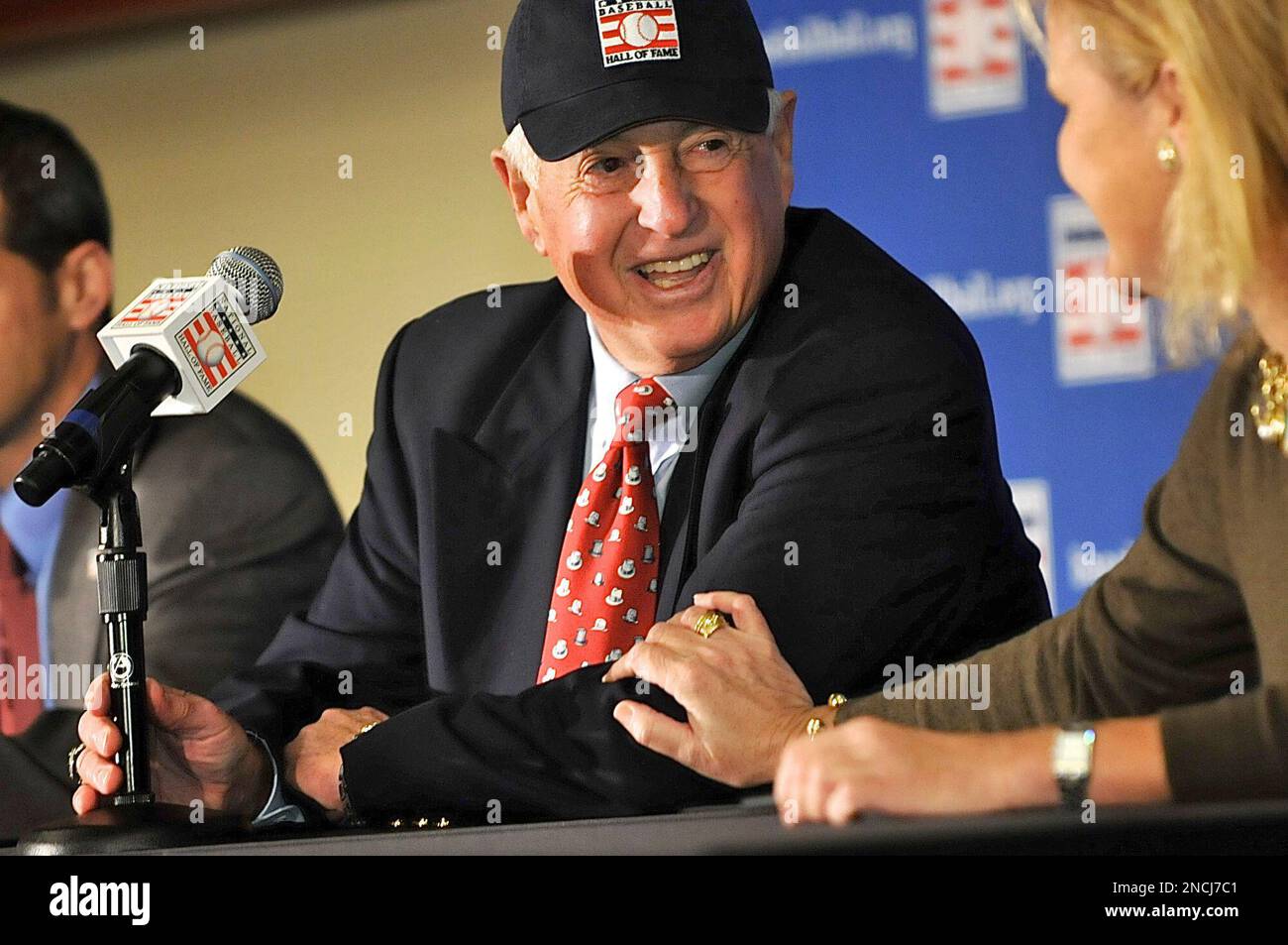 Pat Gillick, whose teams won three World Series titles in 27 years as a ...