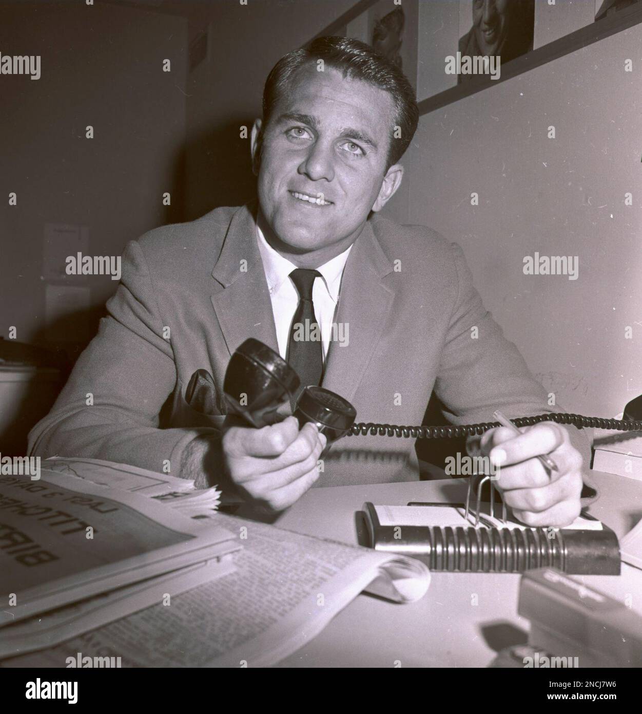 FILE - This Oct. 29, 1964, file photo shows Dallas Cowboys quarterback ...
