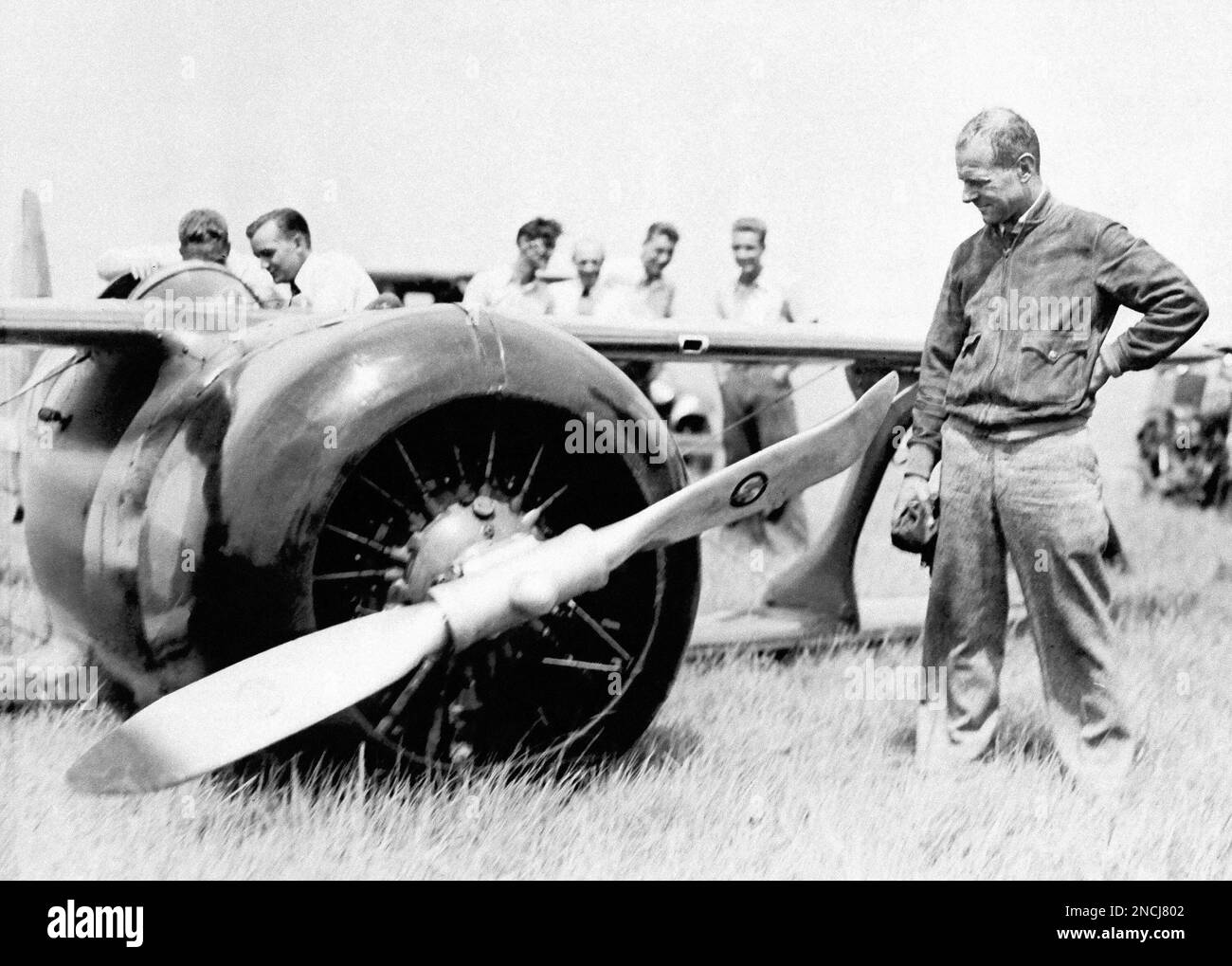 Major Jimmie Doolittle, holder of the transcontinental speed record at ...