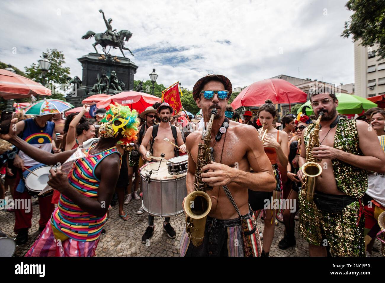 Samba funk hi-res stock photography and images - Alamy