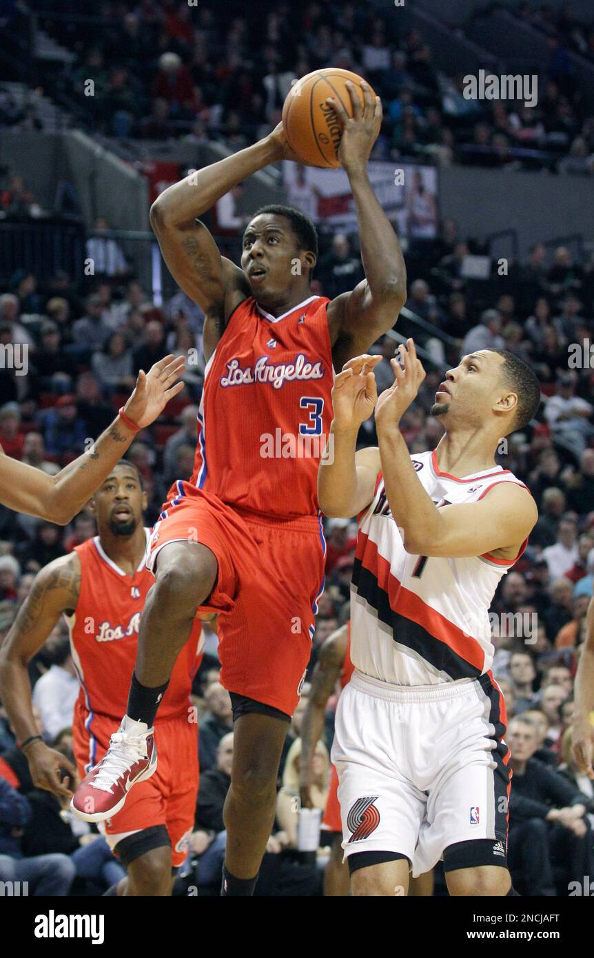 Los Angeles Clippers Al-Farouq Aminu drives to the basket as Portland ...